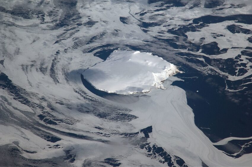 The most remote island in the world: Bouvet Island - Cosmundus