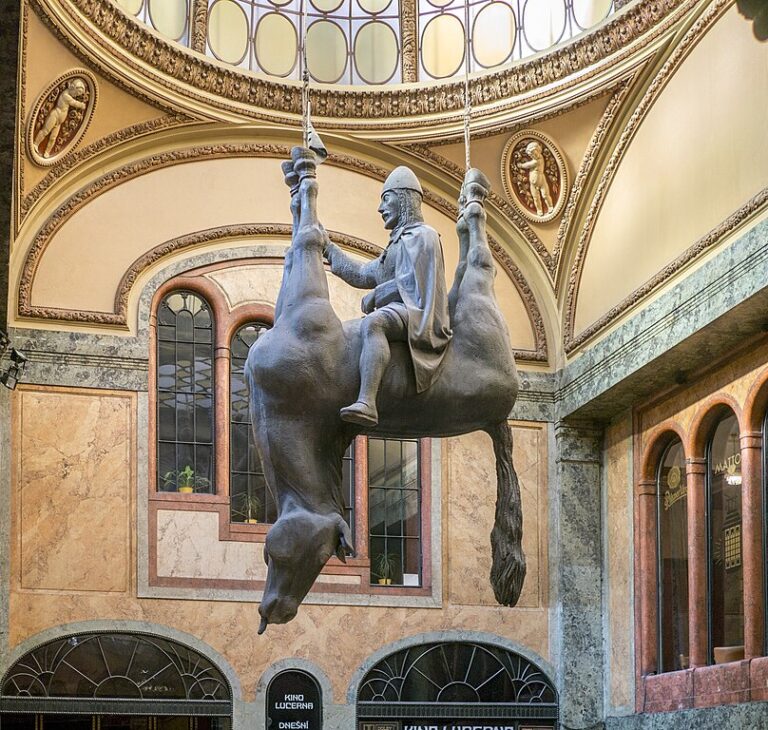 The weird statues of Prague - Cosmundus